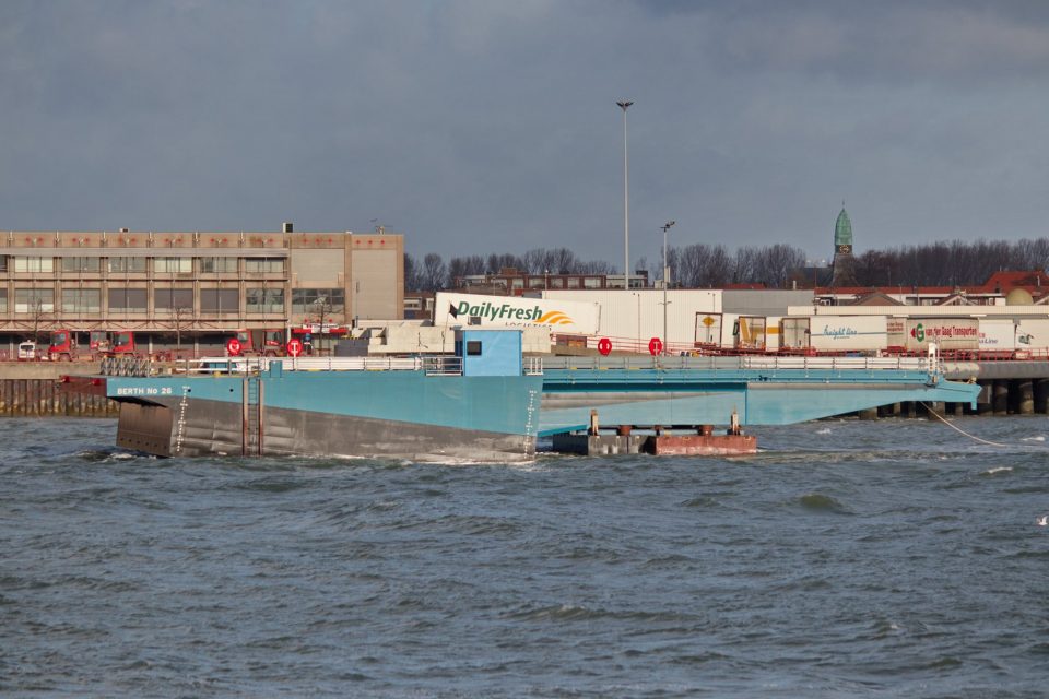 New Linkspan 7 Arrives in Dublin Port - Dublin Port